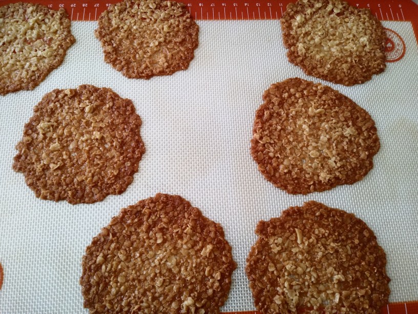 Old Fashioned Lacey Cookies Gluten Free – Applewood Recipe Box